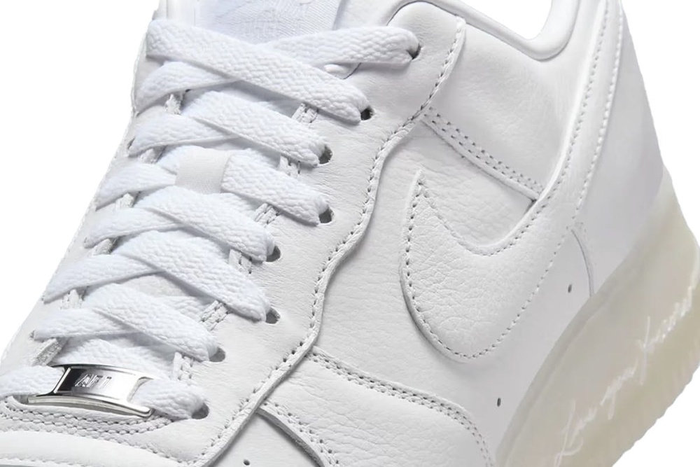 The Coldest Thing About Drake’s New AF1 Is How Normal It Is