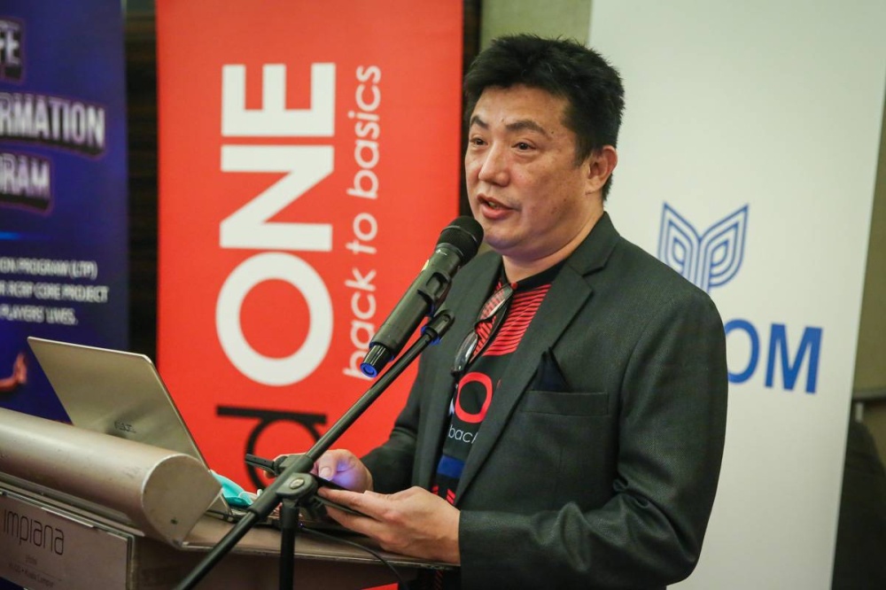 Meet badminton idols like Ewe Hock, Foo Kok Keong, Ng Mee Fen and Goh V ...