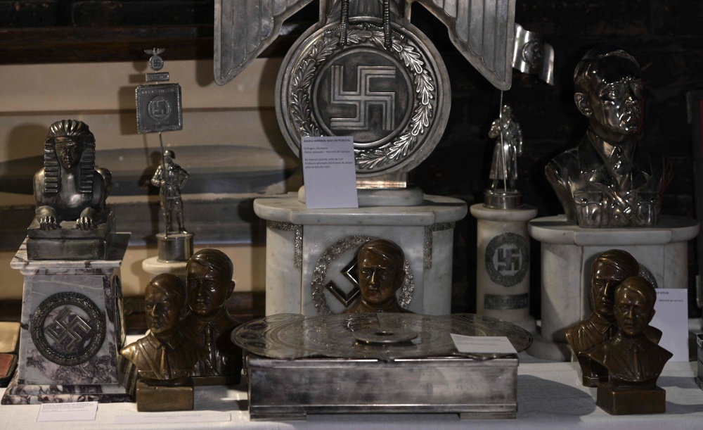 Swiss move to ban Nazi symbols