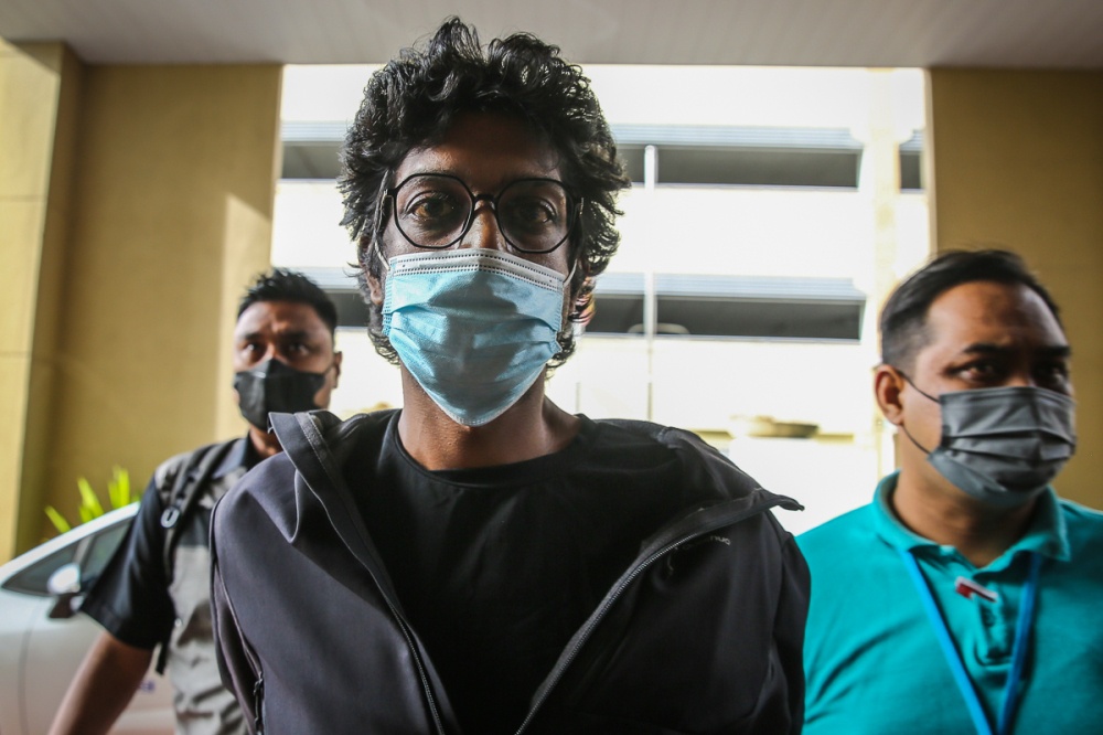 Controversial comedy club performer’s husband fined RM16,000 for ...