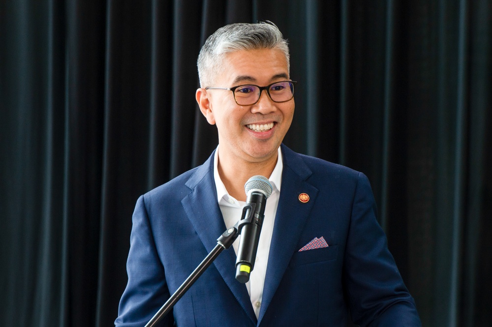 Tengku Zafrul: Texas Instruments expanding Malaysian operations in KL ...