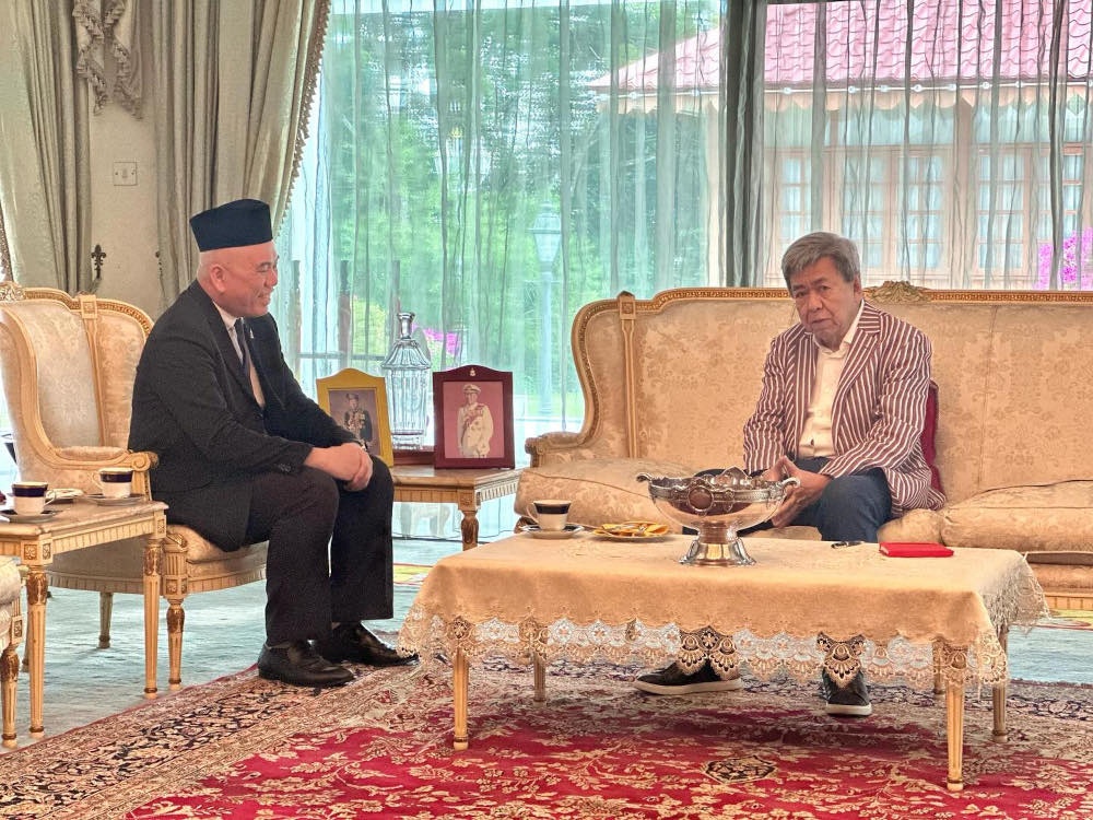 Maintain decorum during state assembly sitting, Selangor Sultan tells ...