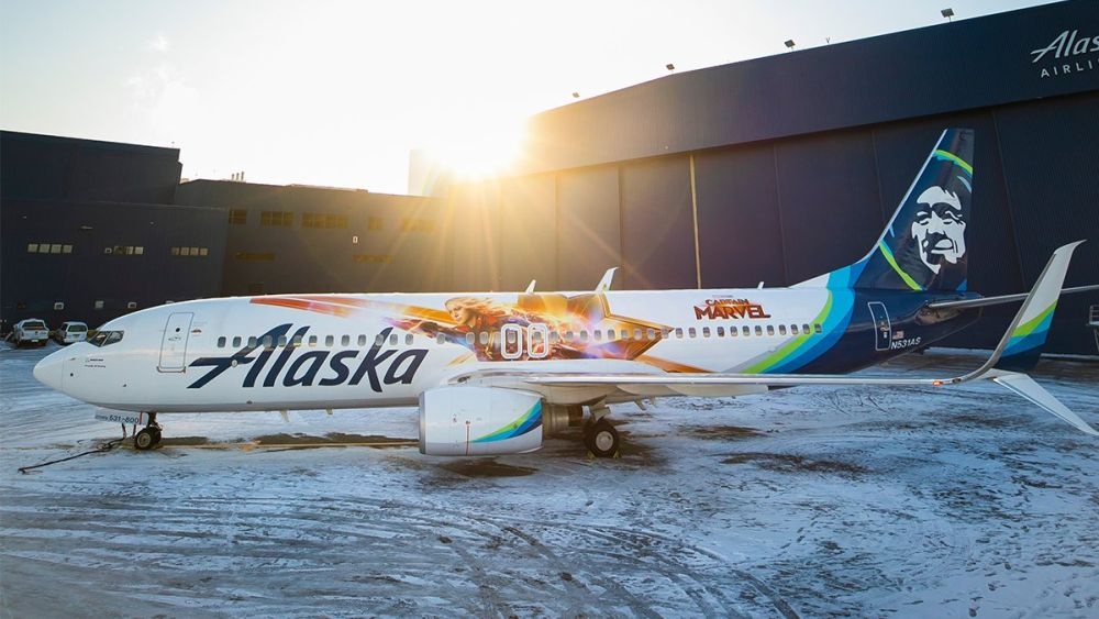 Alaska Airlines grounds Boeing 737 MAX 9 planes after emergency landing
