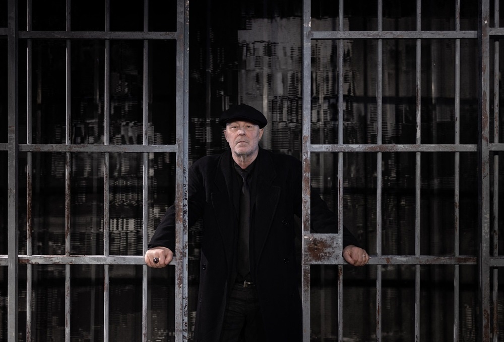 From prison to performing: A French ex-gangster tells all
