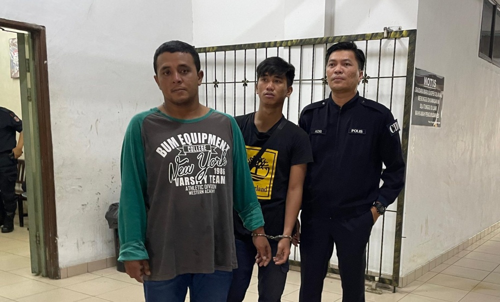Batu Kawa snatch thieves each gets 10 years’ jail, 10 lashes