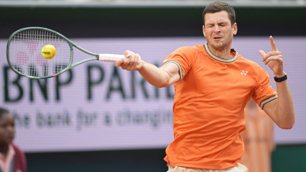 Hurkacz requests umpire switch in French Open loss
