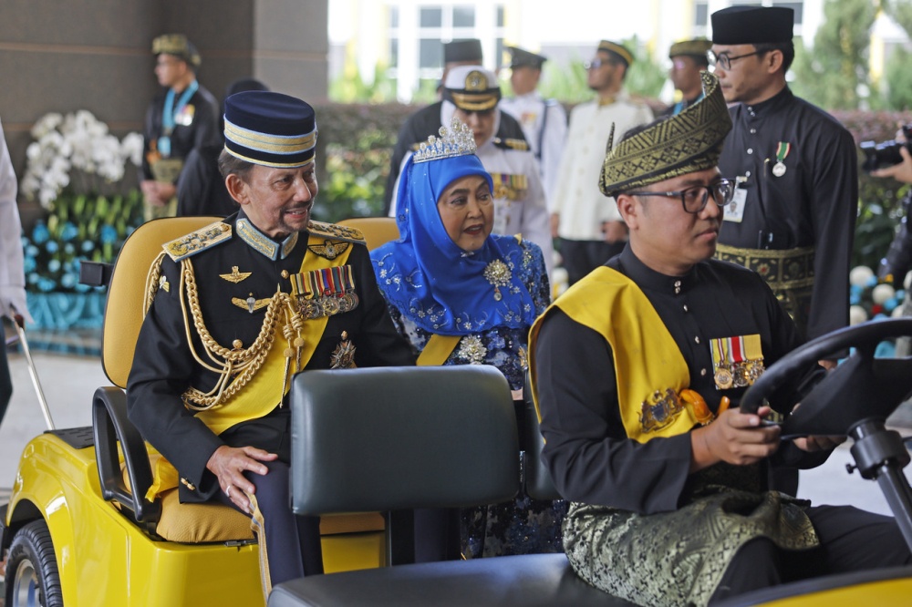 Sultan of Brunei, King of Bahrain grace Sultan Ibrahim’s installation ...