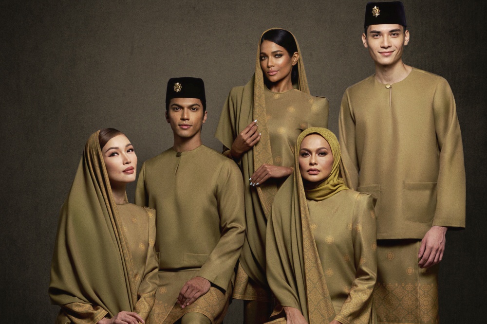 The Malaya: With elegant gold-hued Rizman Ruzaini collection, Malaysia ...