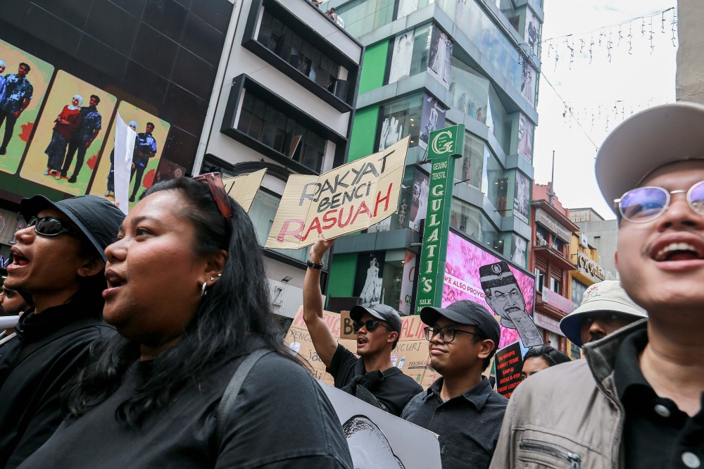 Anti-corruption protesters call for reforms, shift focus to dialogue ...