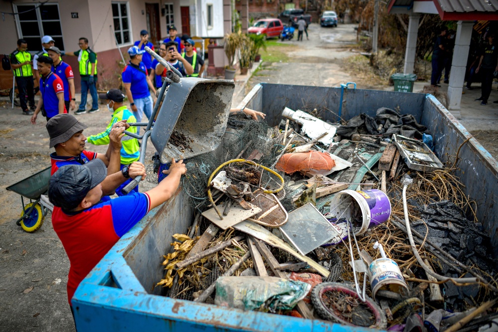 Nearly 500 tonnes of debris cleared in Putra Heights mega clean-up ...