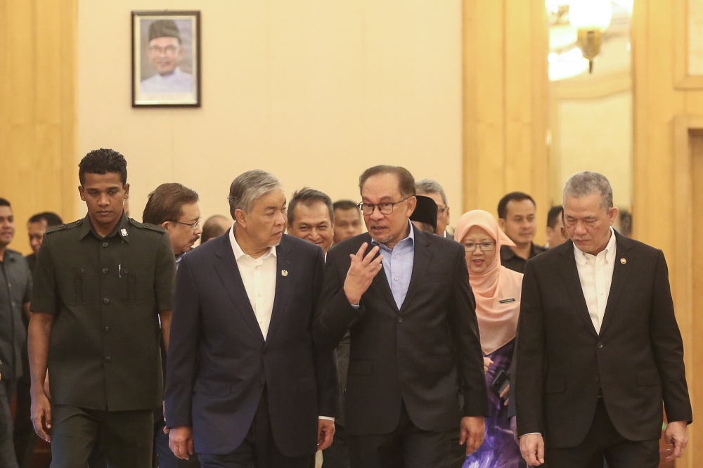 Every Cabinet minister is a ‘yes-man’ — Hafiz Hassan