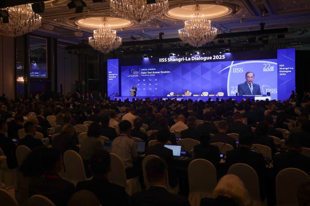 Anwar warns against ‘new Cold War’ at Shangri-La Dialogue, reaffirms ...