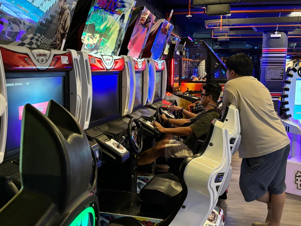 Nostalgia meets new thrills as Ipoh’s Yik Fong Complex draws crowds ...