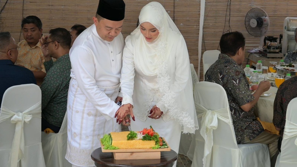 Bersatu MP Wan Saiful ends widowerhood, weds Nurul Maslina in Kajang
