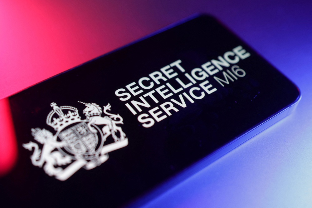 Spyglass ceiling shattered: UK names Cambridge-trained Blaise Metreweli ...