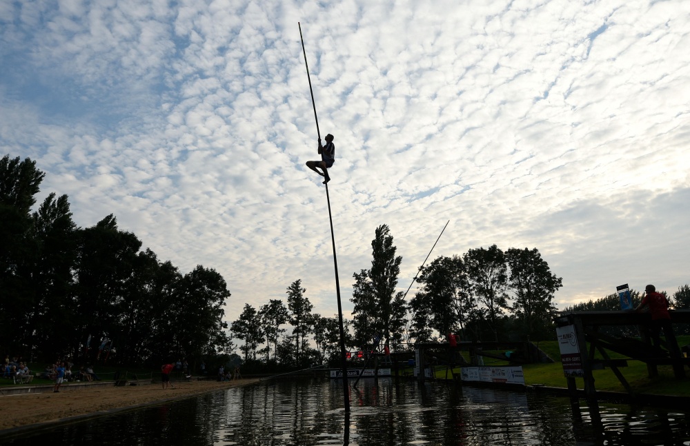 Canal-jumping, pole-vaulting, and a bit of swimming: Why ‘fierljeppen ...