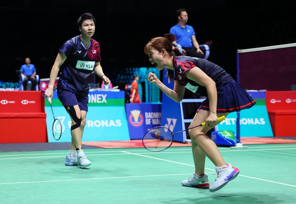 Goh Soon Huat-Shevon Lai power through as three Malaysian mixed doubles ...