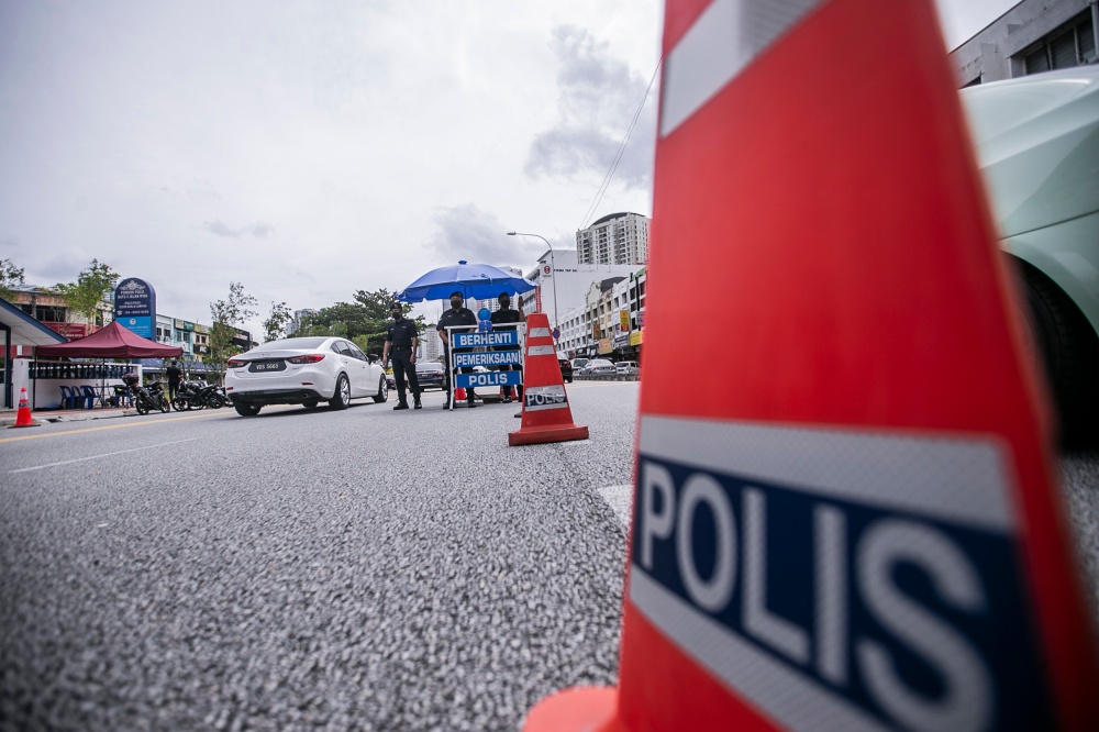 Taiwanese woman’s extortion claim at Petaling Jaya roadblock sparks police probe