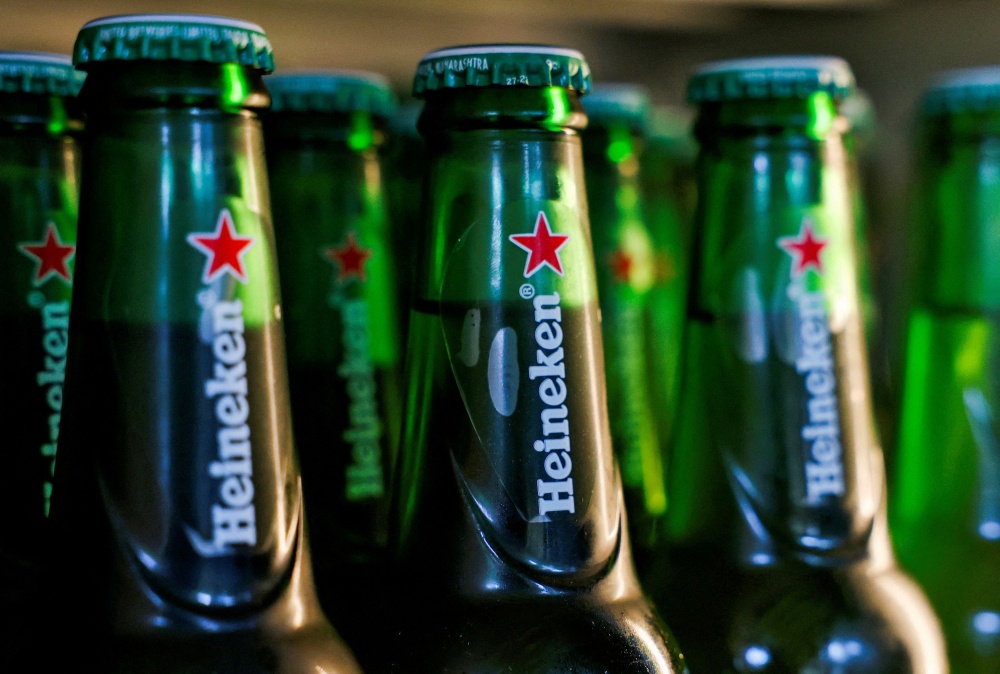 Heineken shares tumble 8pc as global beer sales fall short