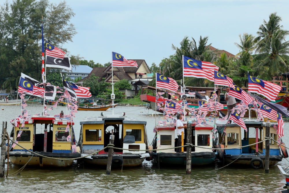 One teacher, 1,099 centres, 42,000 students: How MCMC’s Nadi powers ...