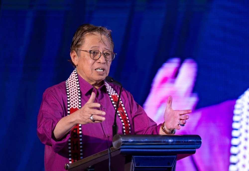 Abang Johari hails Malaysia-Indonesia trade boost as Tebedu–Entikong ...