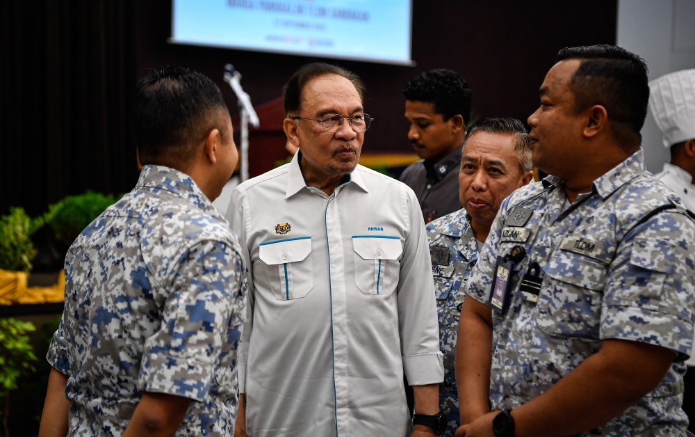 Anwar tells Armed Forces Chief to speed up RM190 million Sandakan ...