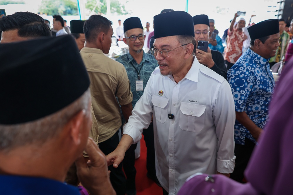 Anwar: Penang LRT crossing sea to Seberang Perai so all races benefit