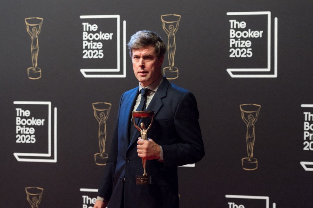 Szalay wins Booker Prize for tortured tale of masculinity