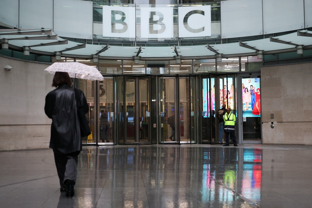 BBC crisis deepens over ‘error of judgement’ as Trump threatens US$5b ...