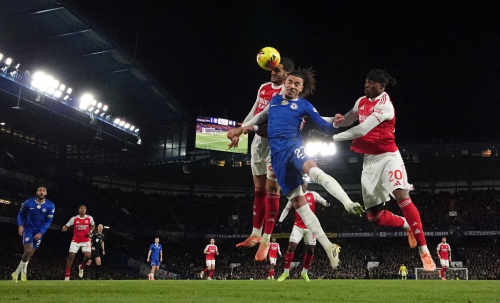 Three Premier League talking points: Chelsea hold Arsenal, Isak ends ...