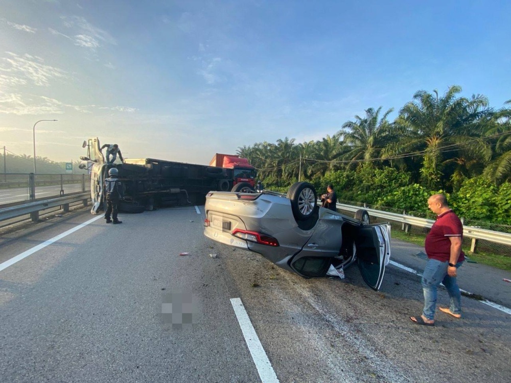 Two Kubang Pasu cops injured in car-lorry crash on North-South ...