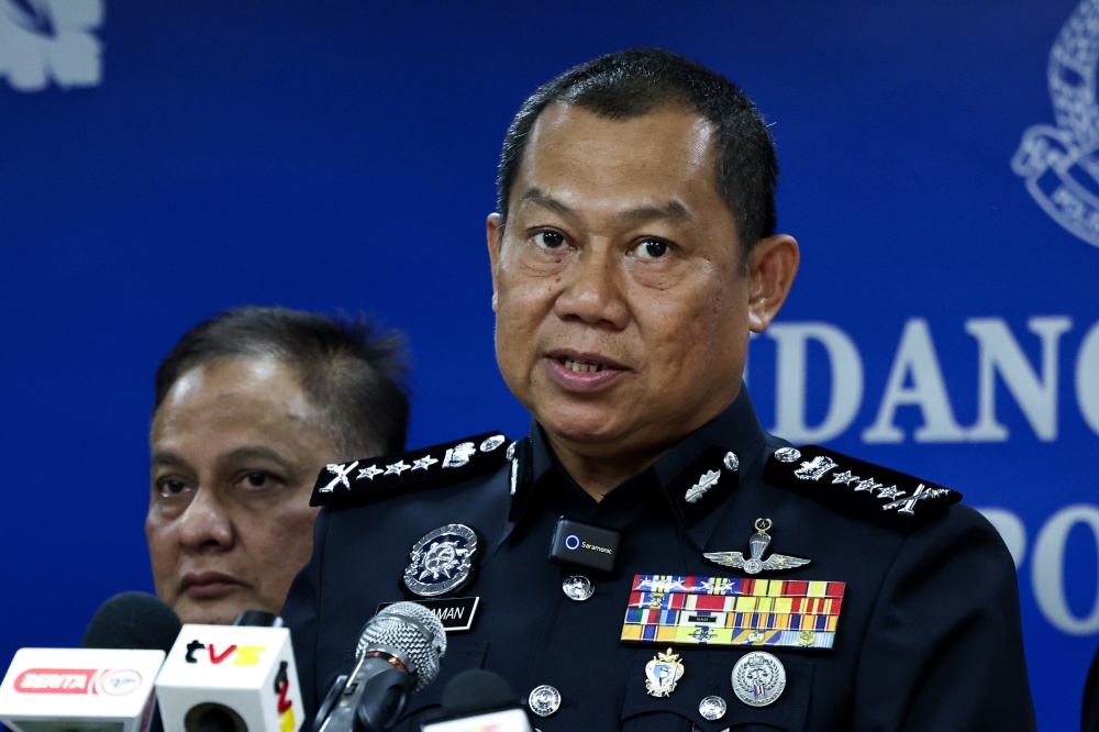 Police: Doctor set to face murder charges after wife, four-year-old son ...