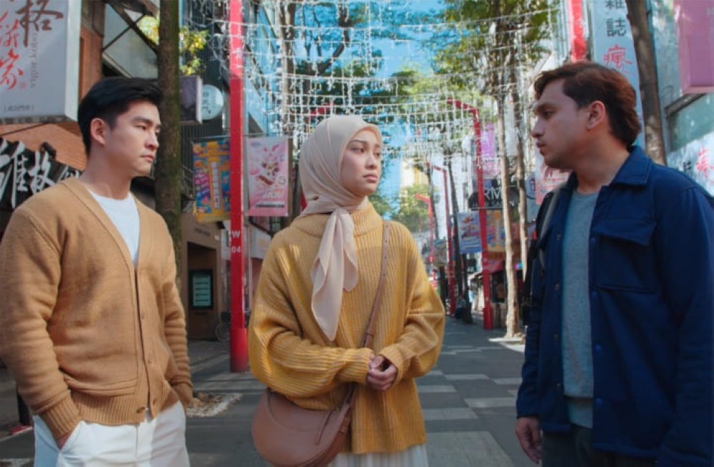 Viu’s ‘Sesaat Lebih’ drops: Nabila Razali stars in cross-border ...