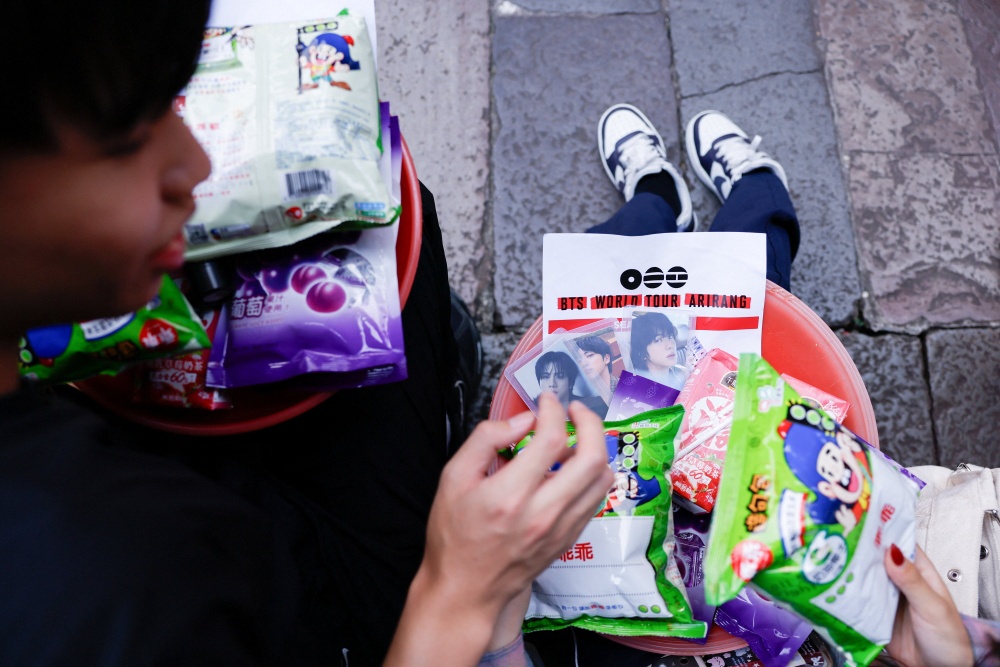 Taiwanese BTS fans praying for god of love to matchmake them with ...