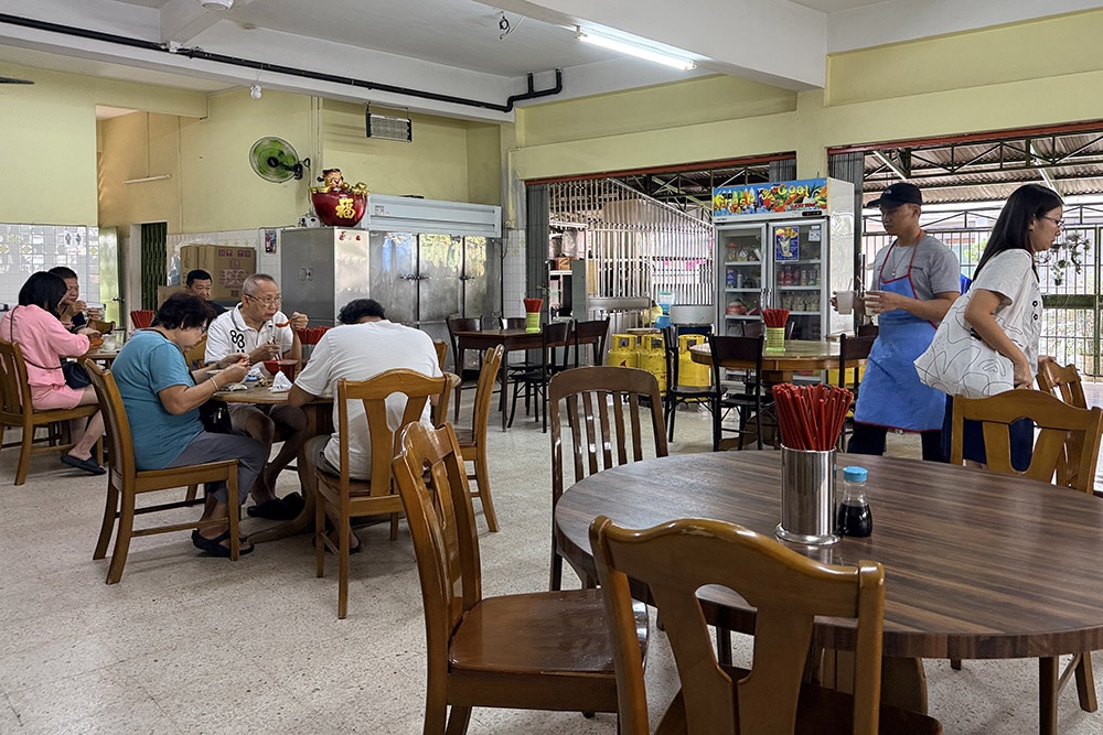 Head to Senawang, where Asia Laksa Restaurant dishes out hearty curry ...