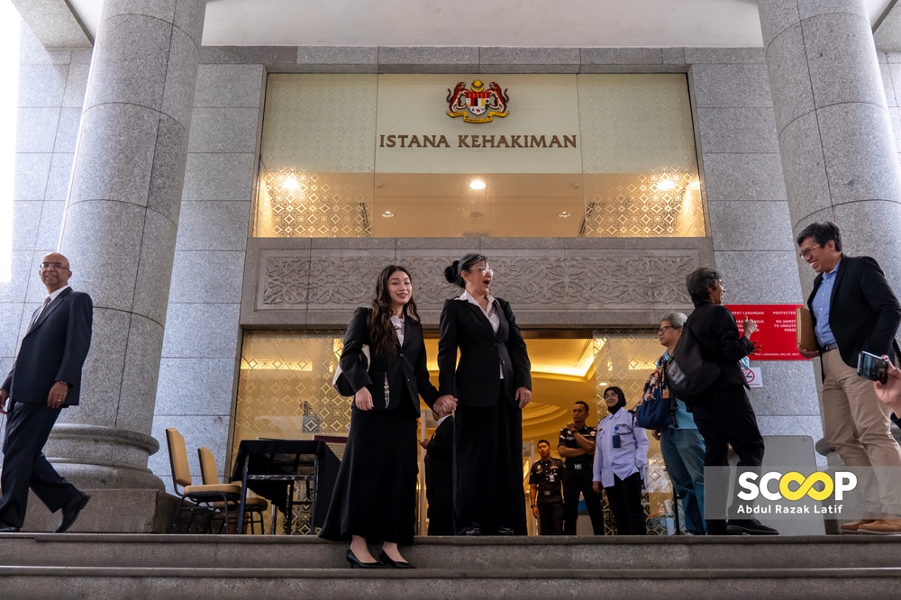 What are the nullified and maintained provisions in Nik Elin v Kelantan ...