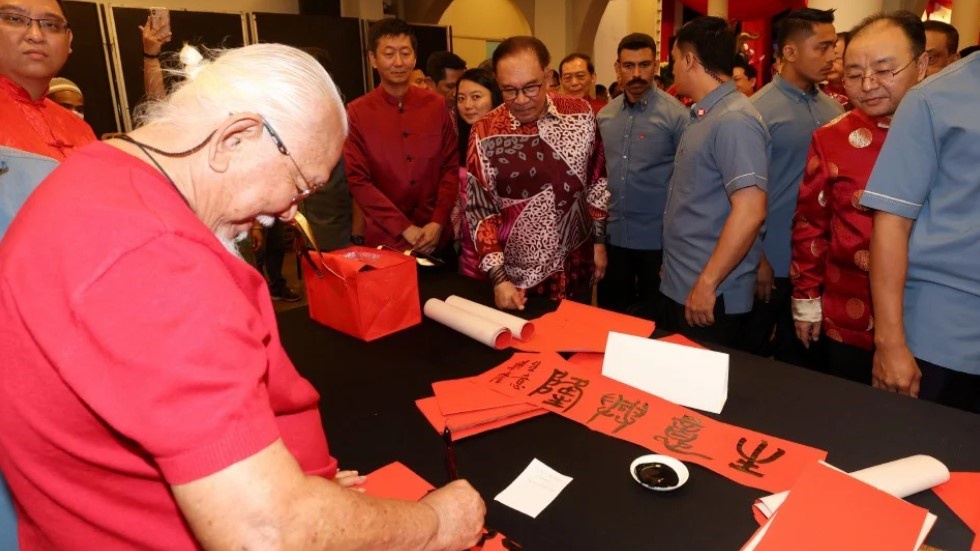 Kestabilan politik jadi faktor penting pacu pembangunan ekonomi, tarik ... Kestabilan politik jadi faktor penting pacu pembangunan ekonomi, tarik ...