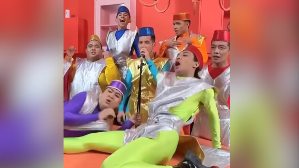 Video Love Raya: Sotong ke cacing? Akmal gesa rakyat Malaysia boikot ...