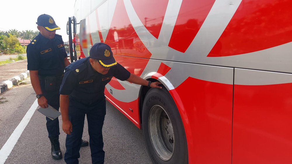 2 pemandu bas ekspres positif dadah ditahan dalam Ops Hari Raya Aidiladha