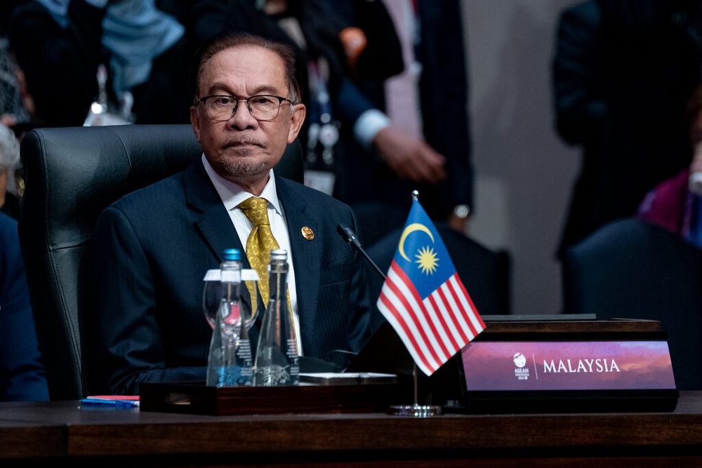 Anwar goes to Russia tomorrow, invited by Putin