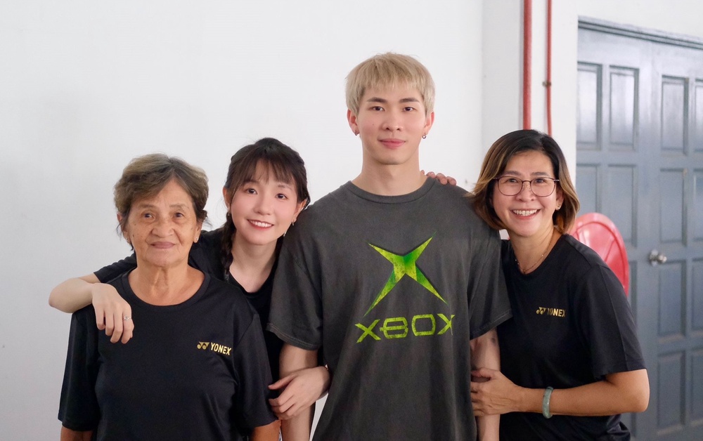 Granny knows best: Tang Jie’s biggest fan braves rain, roadblocks to ...