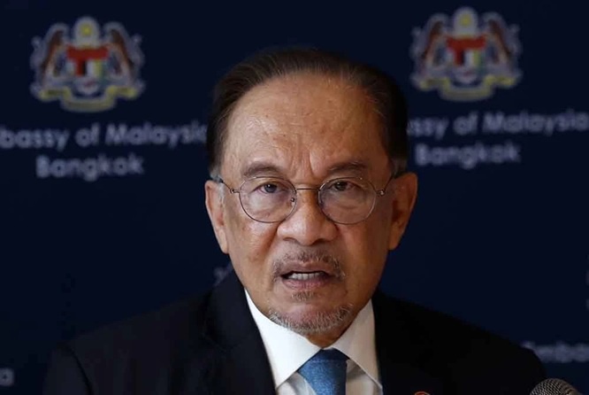 PM immunity: High Court denies Anwar’s request to refer legal questions ...