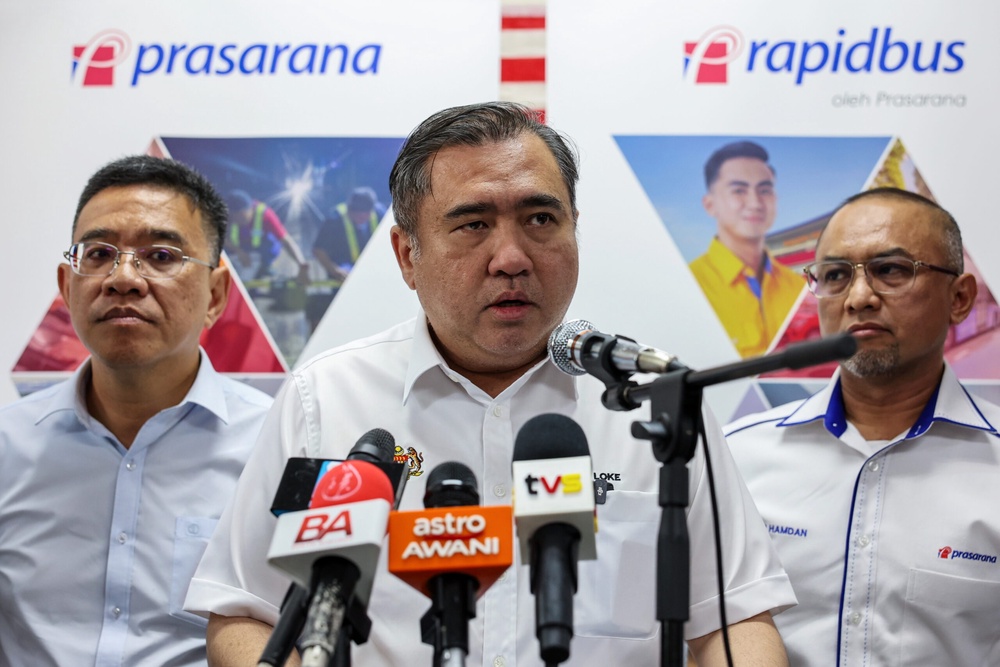 Bus in UPSI accident had no seat belts, stricter safety rules needed: Loke