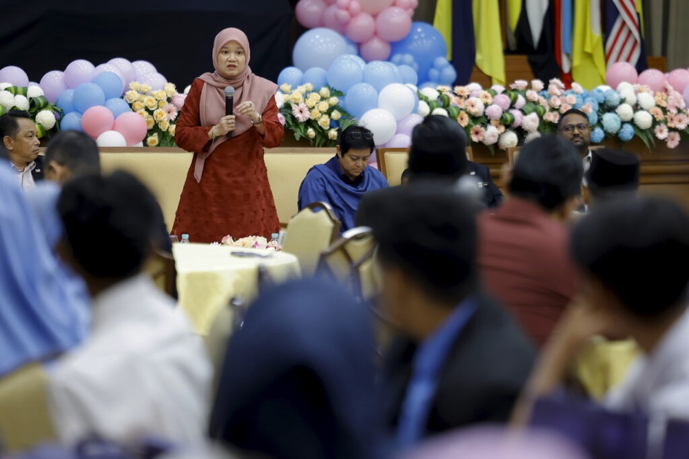 72 schools in KL and Selangor to implement Home-Based Learning during ...