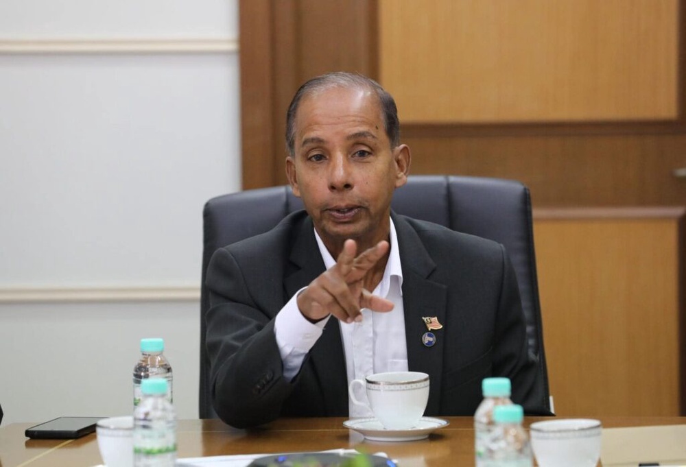 Kulasegaran plays down Cabinet snub, urges unity and delivery ahead of GE16