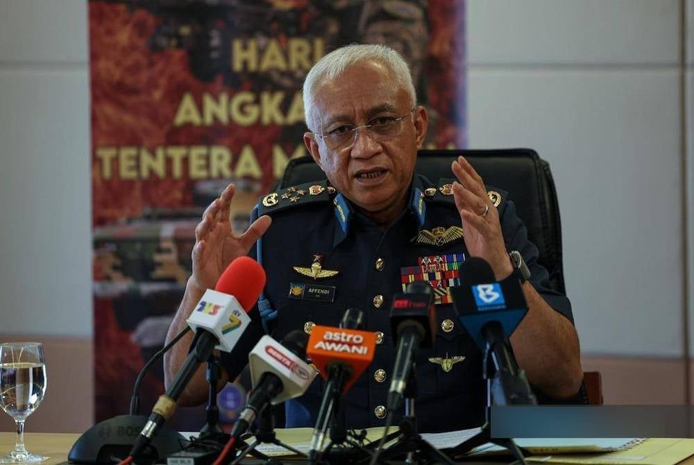 Seramai 265,531 anggota polis, tentera undi awal esok