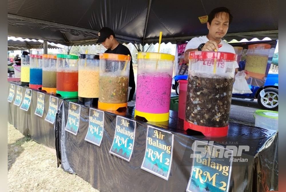 Enggan pembeli terbeban abang 'Korea' jual air balang RM2