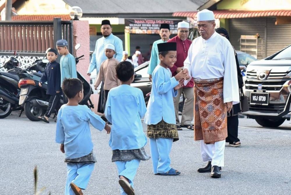 ‘Hari paling gembira buat anak-anak kecil’ - Mat Sabu