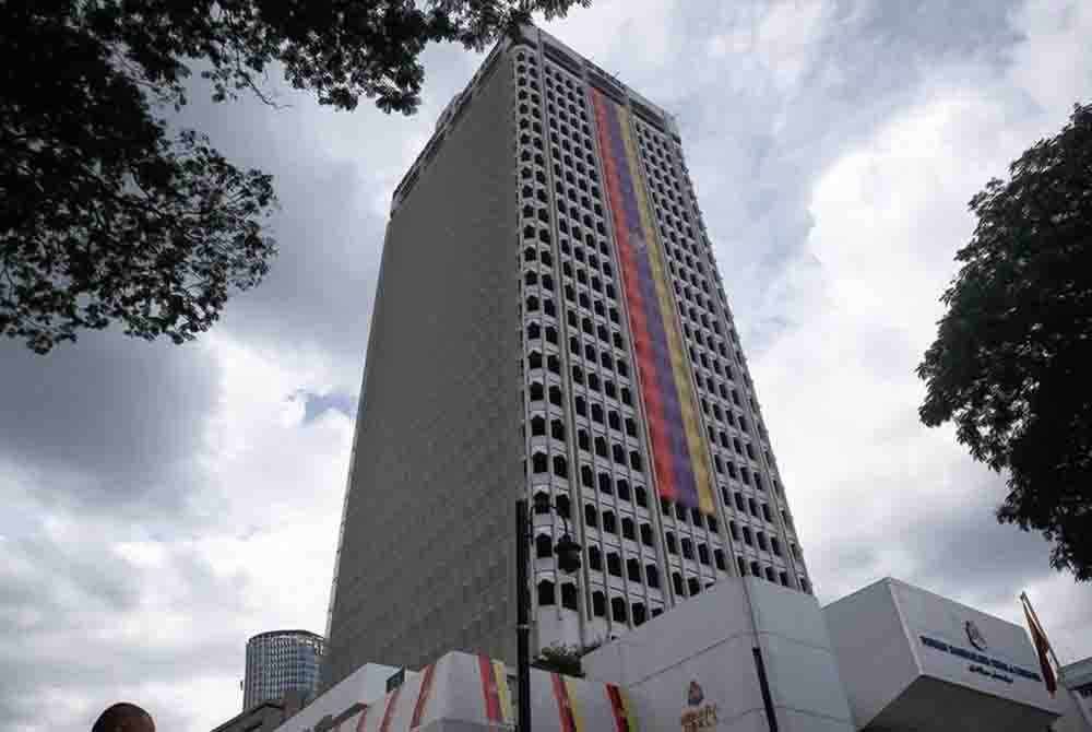 Kontrak rumah PPR tamat jika sewakan kepada warga asing - DBKL