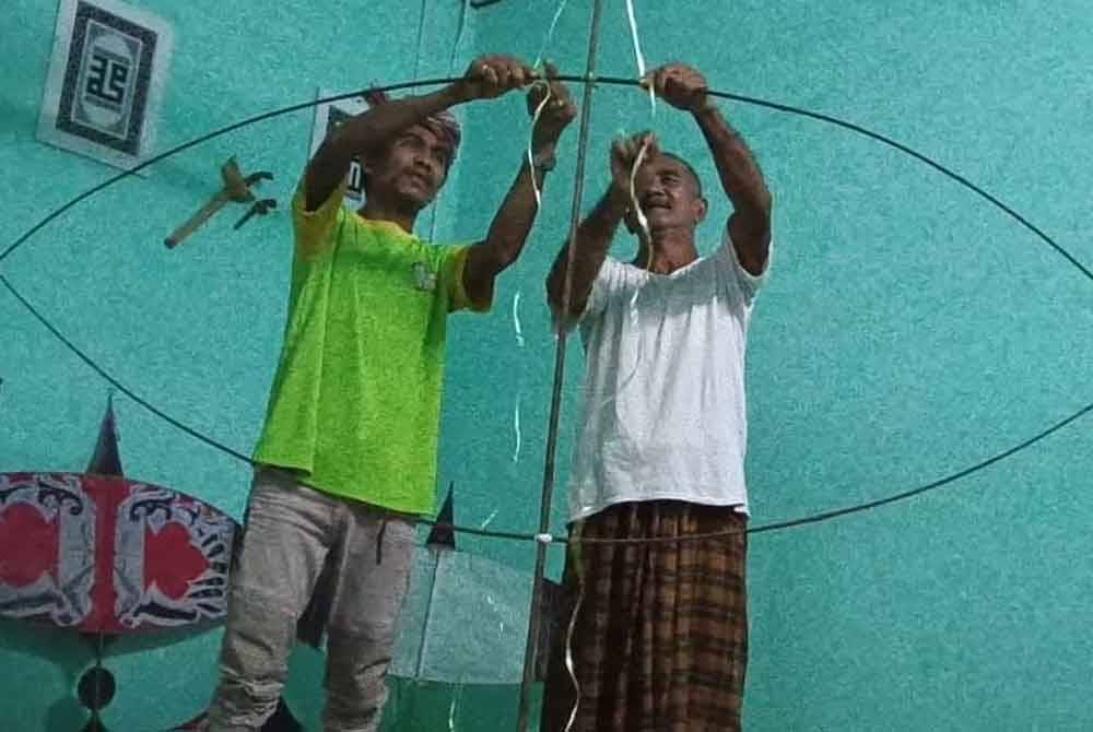 Simpan rapi rangka wau usia lebih setengah abad Simpan rapi rangka wau usia lebih setengah abad